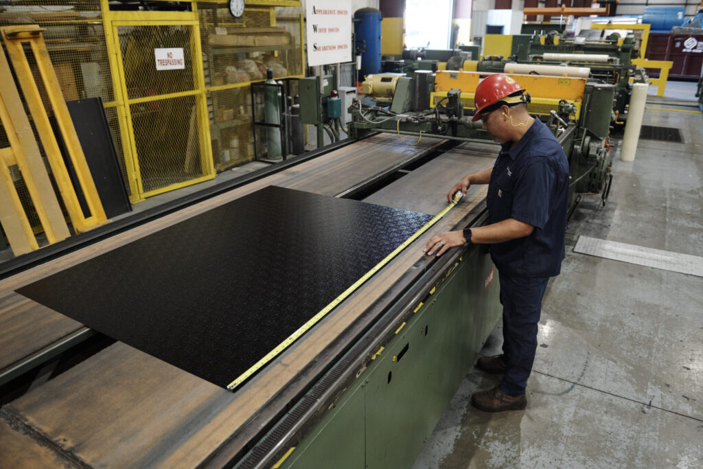 3105 Painted Aluminum Sheet | Champagne Metals